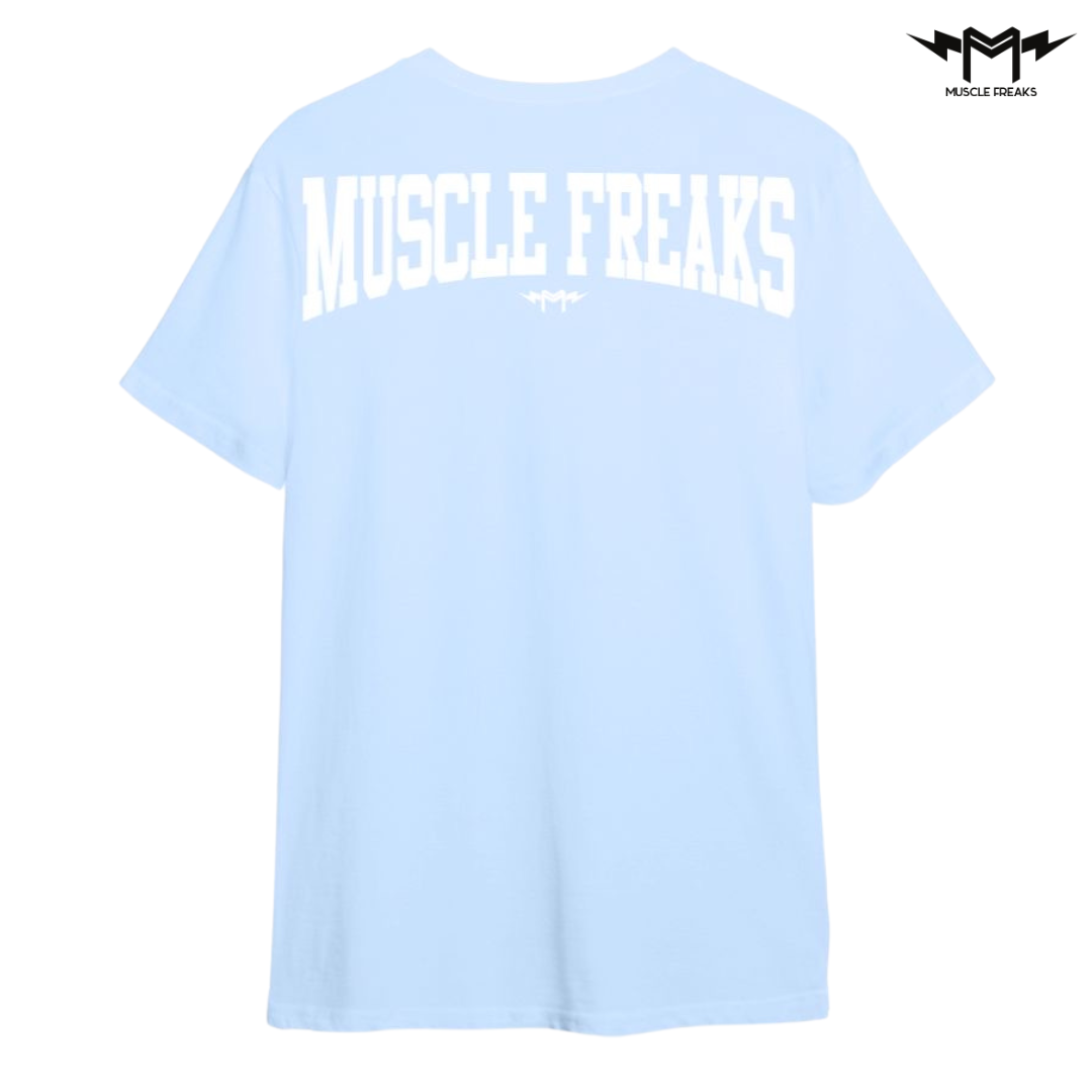 PLAYERA MUSCLE FREAKS BASIC AZUL CIELO